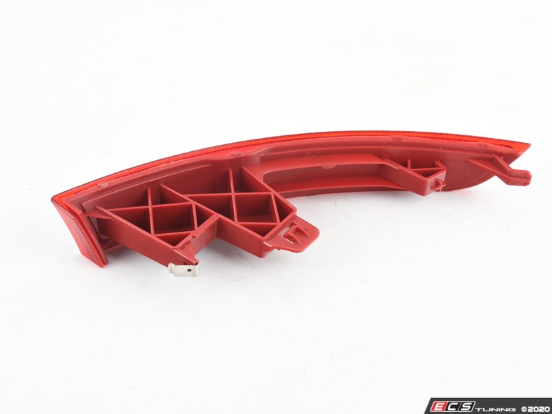 Genuine BMW - 63148091926 - REFLECTOR RIGHT (63-14-8-091-926)