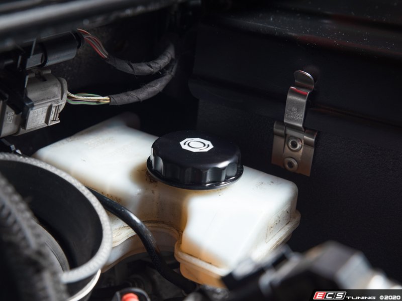 ECS News - ECS Billet Aluminum Brake Fluid Reservoir Cap