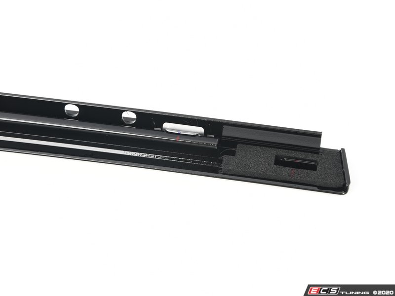 Genuine BMW - 51357390125 - FINISHER WINDOW FRAM (51-35-7-390-125)