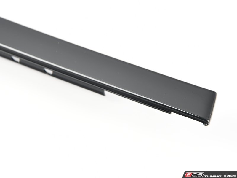 Genuine BMW - 51337390114 - WINDOW FRAME COVER, (51-33-7-390-114)