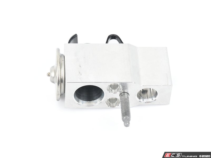 Genuine Volkswagen Audi - 8W0820679 - VALVE (8W0 820 679)