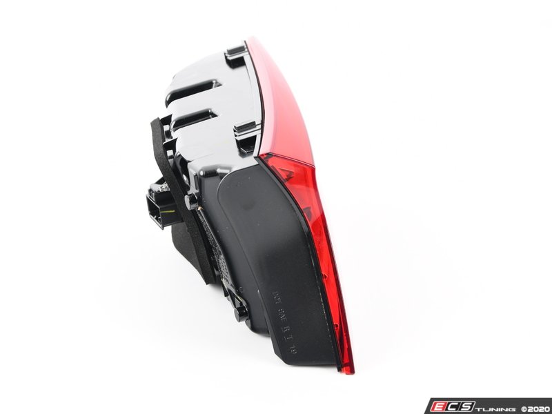 Genuine Volkswagen Audi - 3CM945307 - TAIL LIGHT (3CM 945 307)