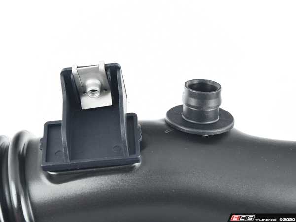 MTC - 13717609811 - Air Intake Hose w/Pressure Sensor