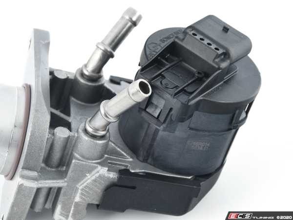 Genuine BMW - 11717810871 - EGR Valve (11-71-7-810-871)