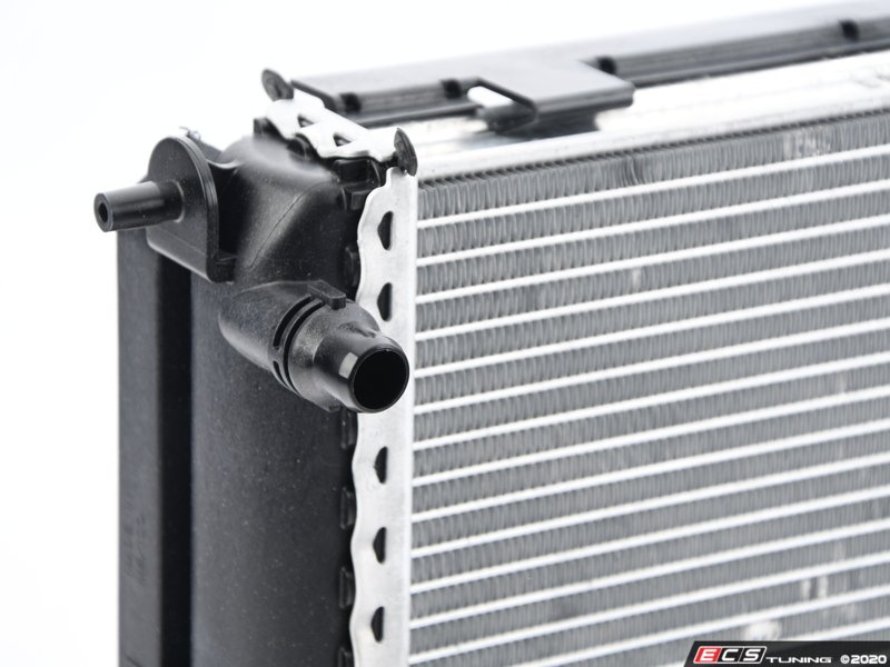 Genuine BMW - 17117560816 - REMOTE RADIATOR (17-11-7-560-816)