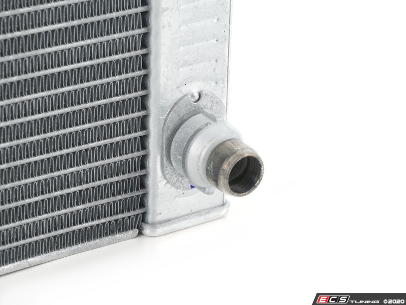 Genuine BMW - 17118620207 - Remote Mounted Radiator (17-11-8-620-207)