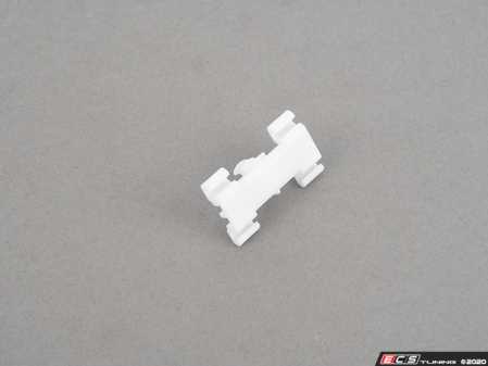 Genuine BMW - 51138231130 - E46 Side Moulding Clip - Priced Each (51-13 ...