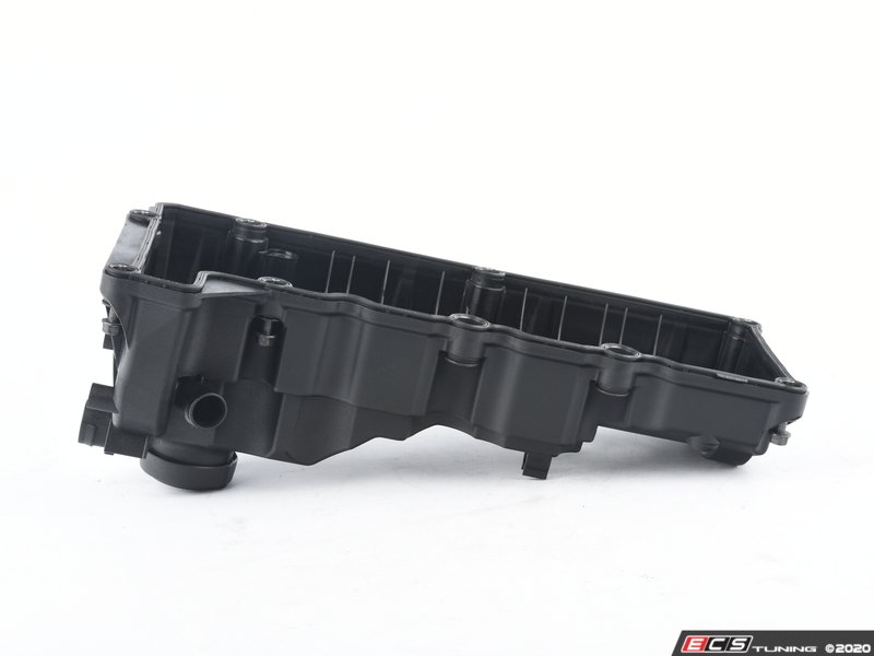 Genuine Porsche - 95810513611 - VALVE COVER COMPLETE