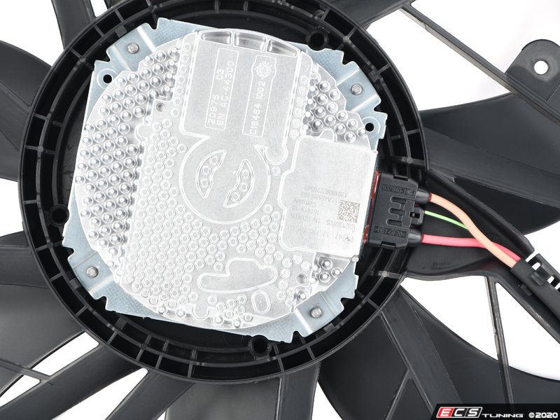 Genuine BMW - 17427593847 - FAN HOUSING WITH FAN (17-42-7-593-847)