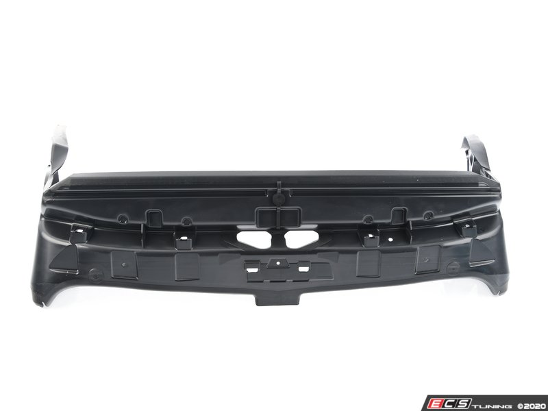 Genuine BMW - 51747421675 - Air Duct - Radiator - Top (51-74-7-421-675)