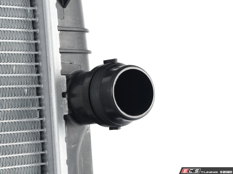 Genuine BMW - 17118623366 - Radiator (17-11-8-623-366)