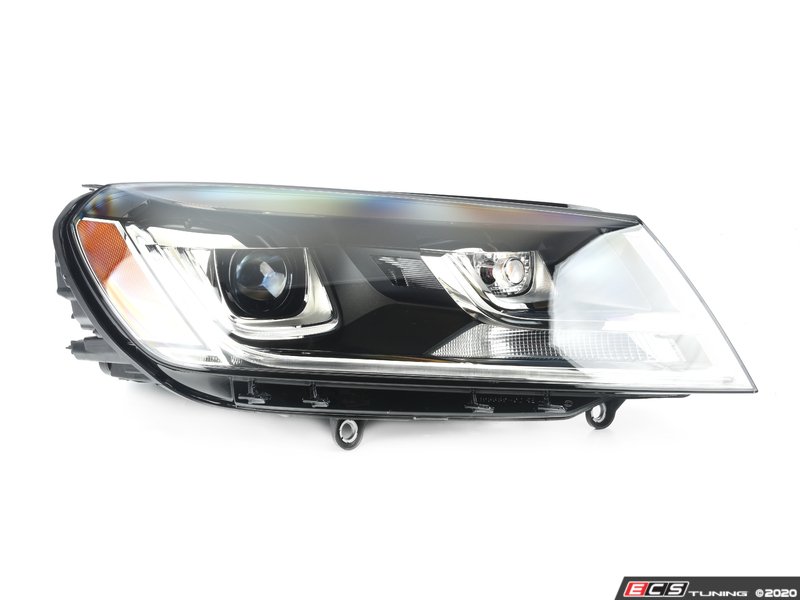 Genuine Volkswagen Audi - 7P0941754 - HEADLAMP (7P0 941 754)