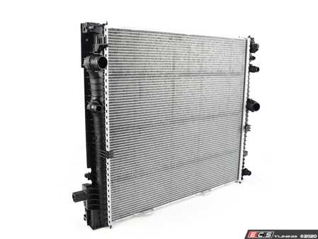 Genuine BMW - 17119797808 - Radiator (17-11-9-797-808)