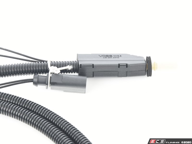 Genuine Volkswagen Audi - 5Q0131984AG - SUPPLY LIN (5Q0 131 984 AG)