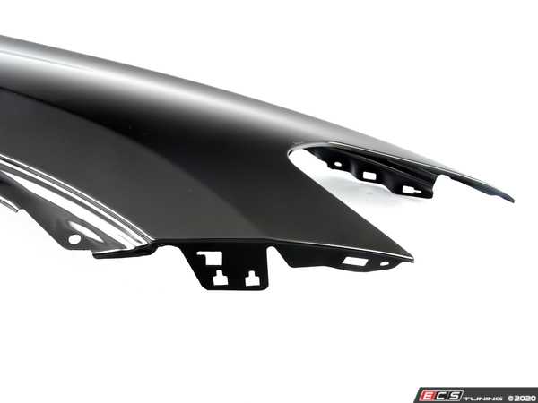 Genuine BMW - 41007930972 - Side Panel - Front Right (41-00-7-930-972)