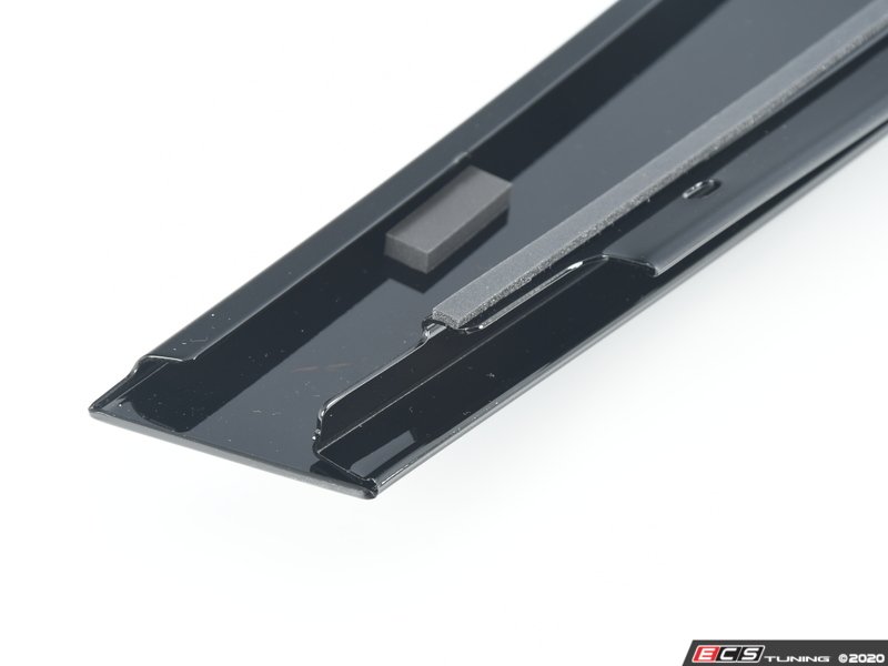 Genuine BMW - 51337410022 - COVER, COLUMN B, DOO (51-33-7-410-022)