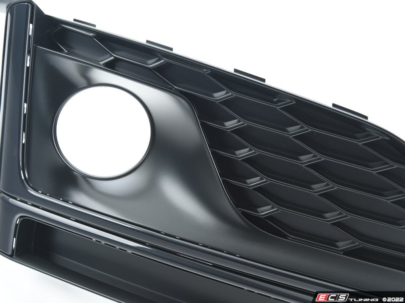 Genuine Volkswagen Audi - 8W6807682LFUQ - GRILL (8W6 807 682 L FUQ)