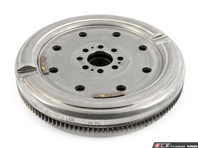 Genuine Volkswagen Audi - 06K105266J - FLYWHEEL (06K 105 266 J)