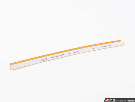 Genuine Mercedes Benz - 4638261900 - REFLECTOR