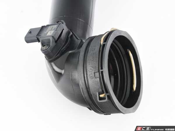 Genuine BMW - 13718626487 - Upper Charge Pipe (13-71-8-626-487)