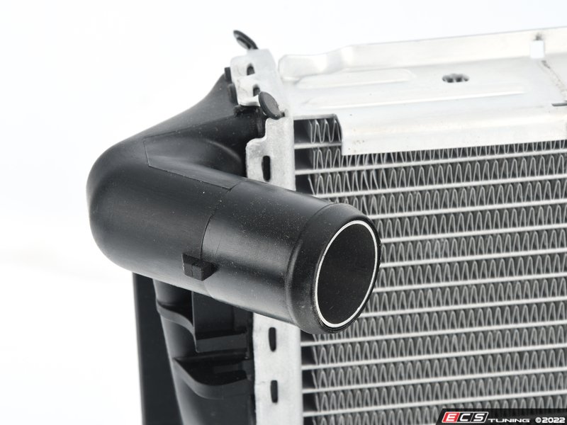 Behr - 99610613151 - Radiator - Left