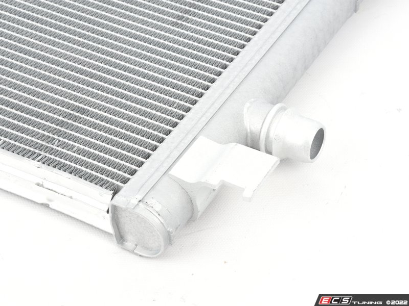 Genuine BMW - 17118043655 - Radiator (17-11-8-043-655)
