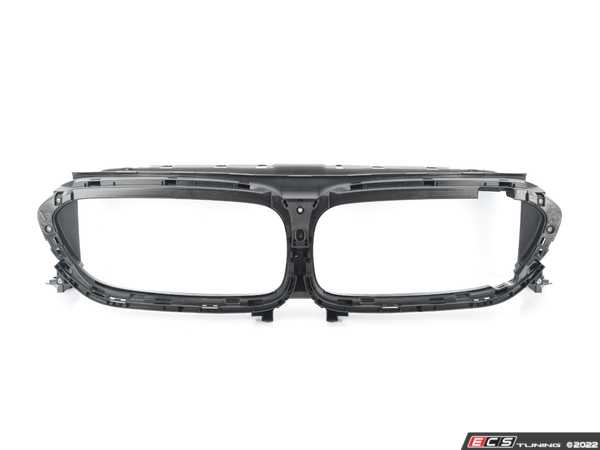 Genuine BMW - 51748069817 - AIR DUCT, TOP (51-74-8-069-817)