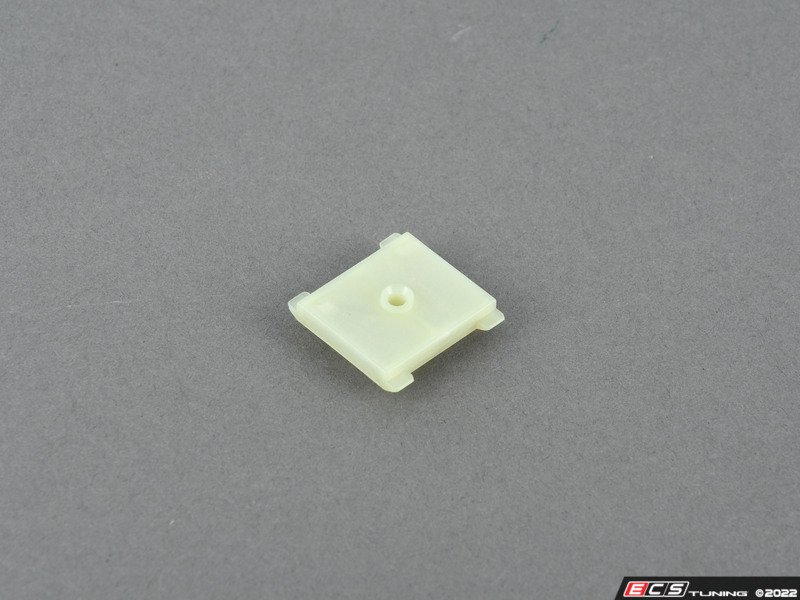 Genuine Mercedes Benz - 0089882178 - CLIP