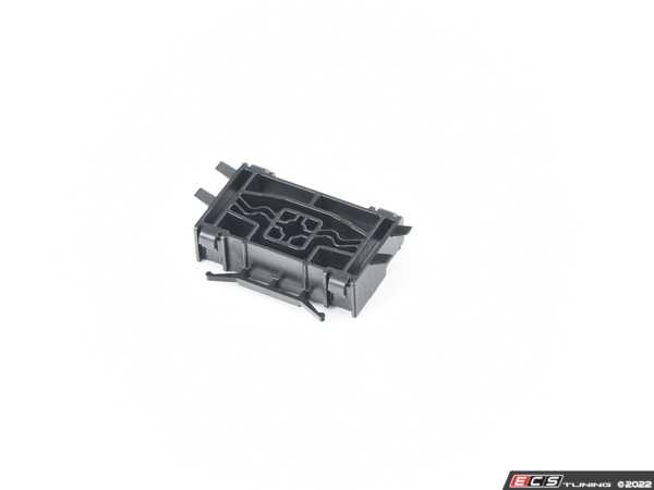Genuine Mercedes Benz - 1646980060 - CLIP