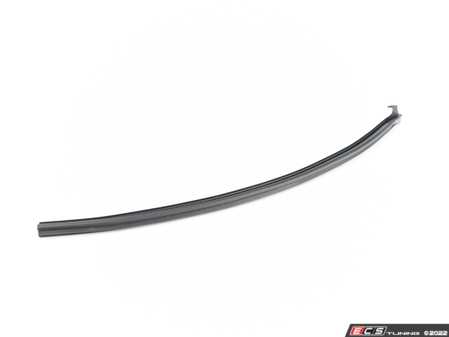 Genuine Volkswagen Audi - 7L6837718 - DOOR SEAL (7L6 837 718)