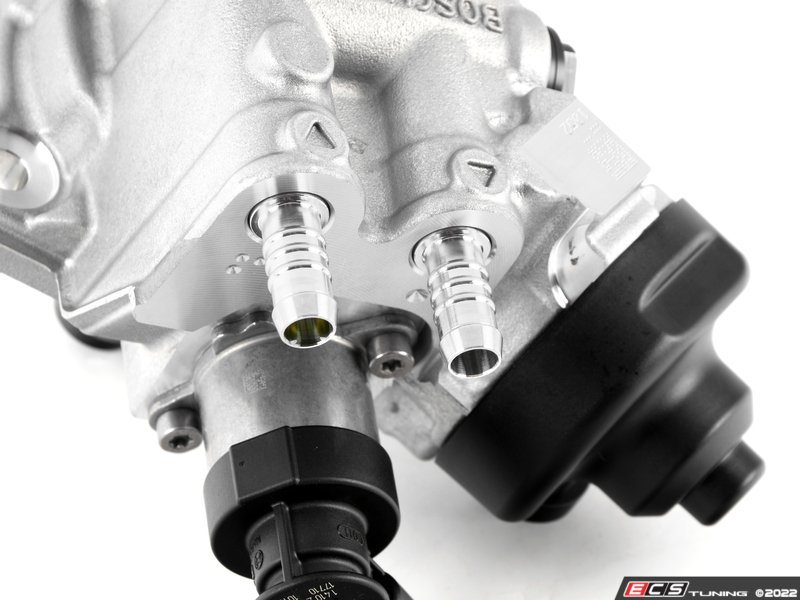 Genuine BMW - 13517824477 - Exchange High Pressure Pump (13-51-7-824-477)