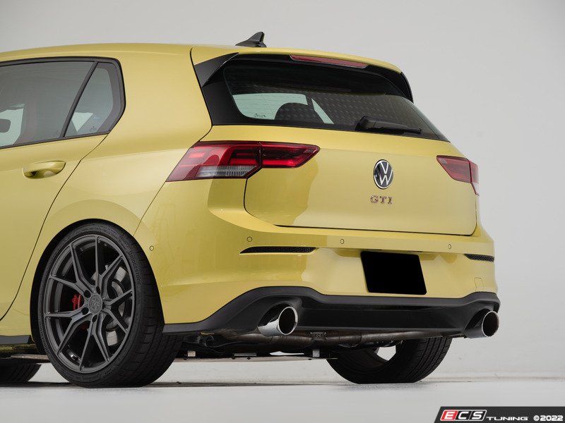 ECS - 001185LA01 - MK8 GTI/Golf R Gloss Black Rear Bumper Fog Lights Trim