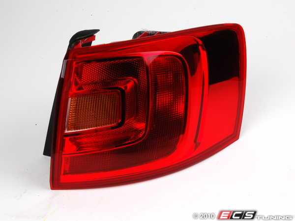 Genuine European Volkswagen Audi - 5C6945096A - Outer Taillight - Right ...