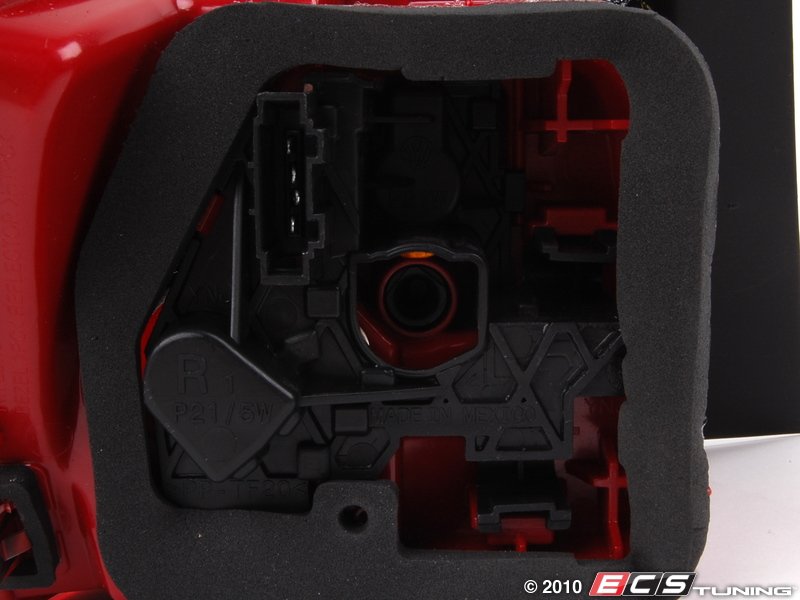 Genuine European Volkswagen Audi - 5C6945096A - Outer Taillight - Right ...