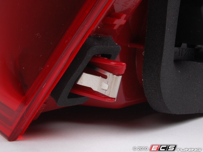 Genuine European Volkswagen Audi - 5C6945096A - Outer Taillight - Right ...