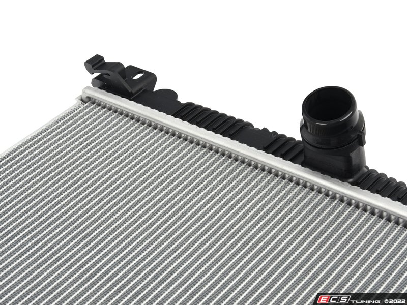 Genuine BMW - 17118747893 - RADIATOR (17-11-8-747-893)