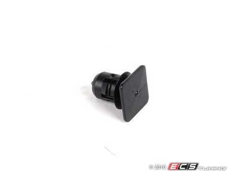 Genuine Volkswagen Audi - 4D0867299D - door panel clip - priced each (4D0 867 299 D)