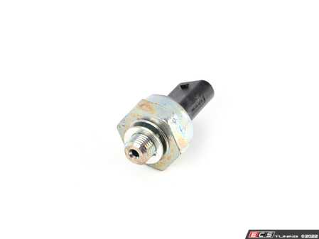 Genuine BMW - 12618647488 - Engine Oil Pressure Sensor (12-61-8-647-488)
