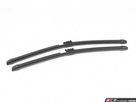 Valeo - 2228201145 - Front Wiper Blade Set