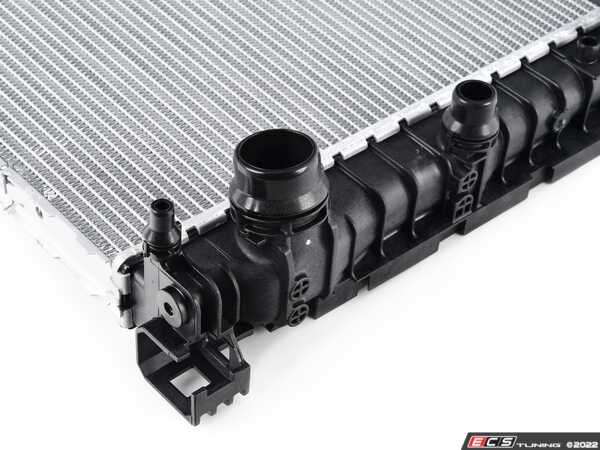 Genuine BMW - 17118476010 - Radiator (17-11-8-476-010)