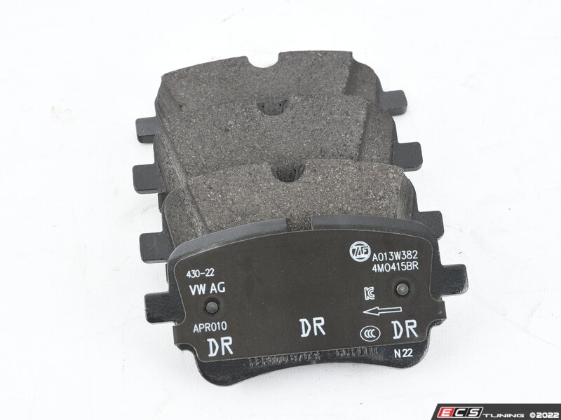 Genuine Volkswagen Audi - 4M0698451BG - BRK LINING (4M0 698 451 BG)