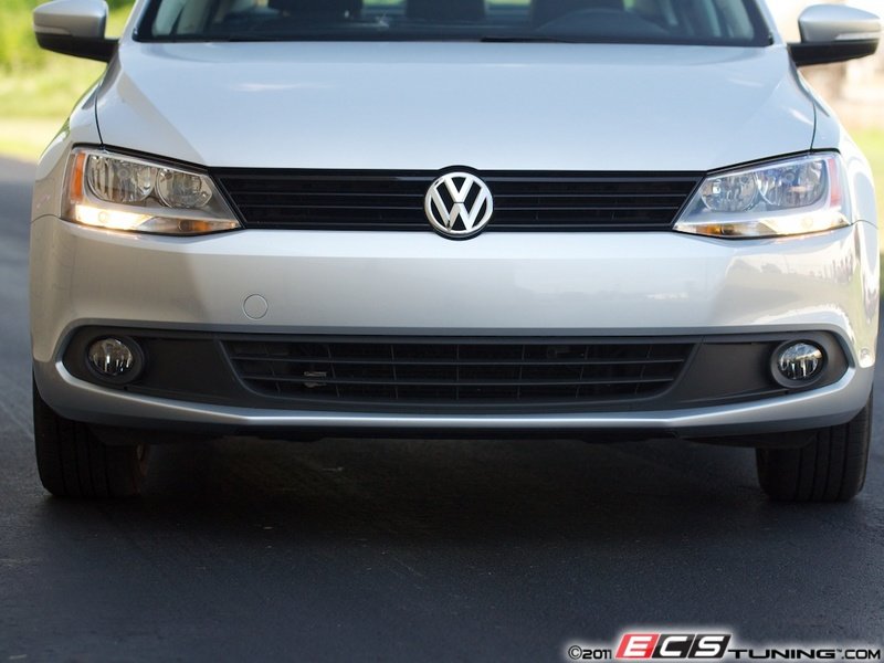 Genuine Volkswagen Audi - 5C68536779B9 - Lower Center Grille - Satin Black