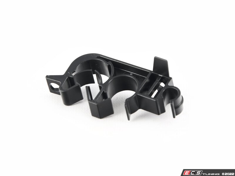 Genuine BMW - 16127286140 - TRIPLE CLIP (16-12-7-286-140)