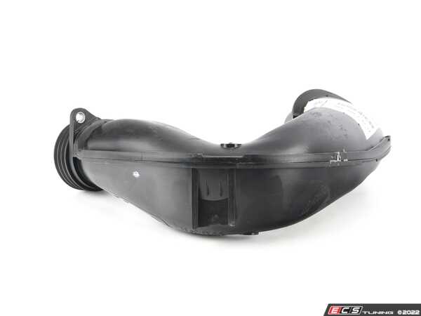 Genuine BMW - 13717605586 - Air Duct (13-71-7-605-586)
