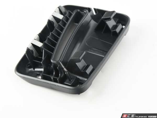 Genuine Volkswagen Audi - 7P6857763A82V - Seat Belt Guide - Titanium ...