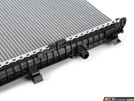 Genuine BMW - 17119468695 - Radiator (17-11-9-468-695)