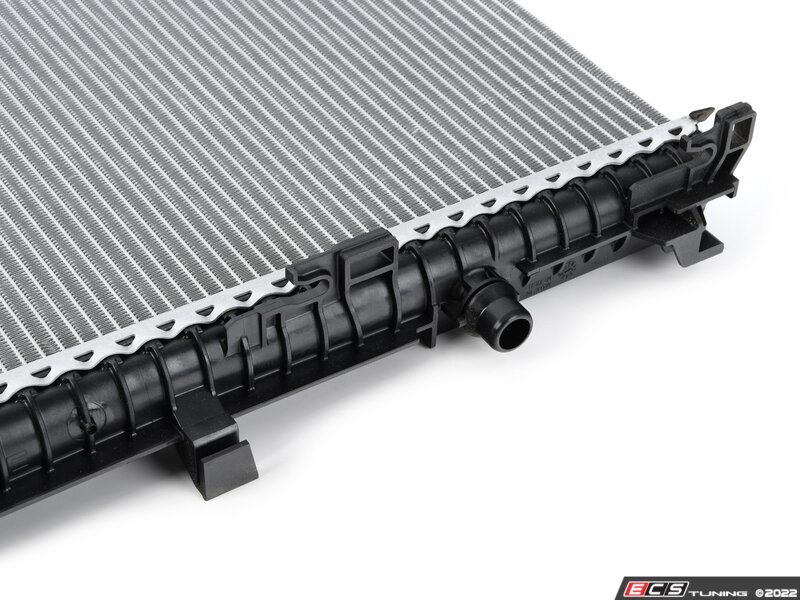 Genuine BMW - 17119468695 - Radiator (17-11-9-468-695)