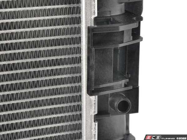 Genuine BMW - 17118743664 - Radiator (17-11-8-743-664)
