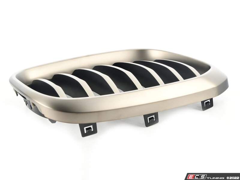 Genuine BMW - 51137464934 - Grille - Front - Right - Mpa (51-13-7-464-934)