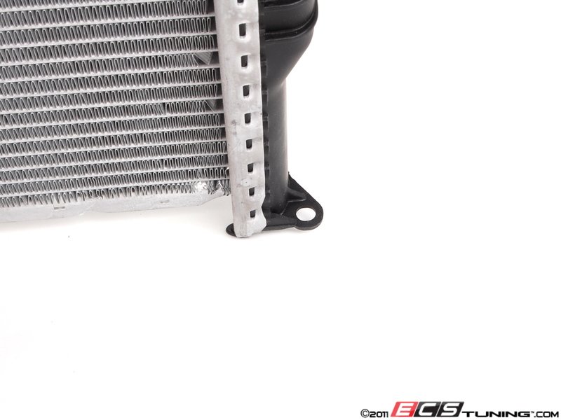 Genuine BMW - 17117544669 - Radiator (17-11-7-544-669)